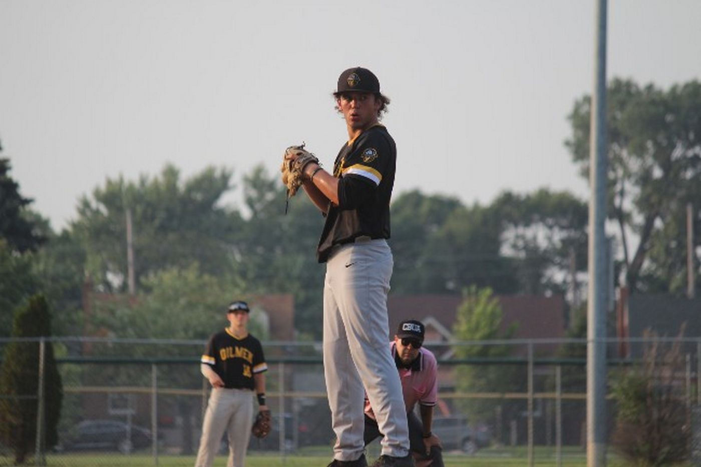 Five-Run First Propels Oilmen Over Minutemen