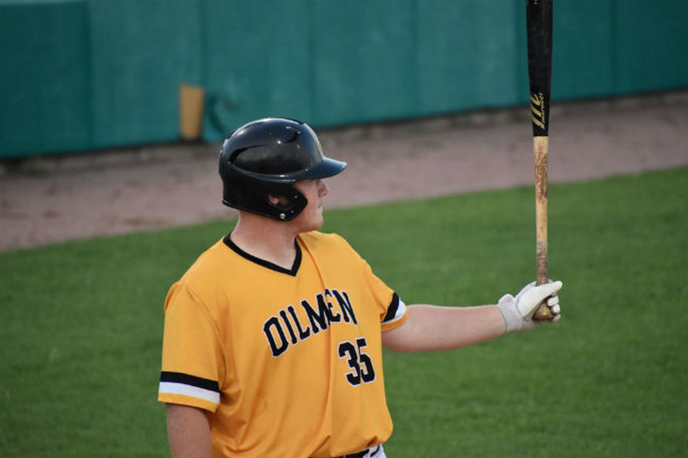 Oilmen Top Vikings, Force Game 3 in MCL Semifinal Series – ISM5